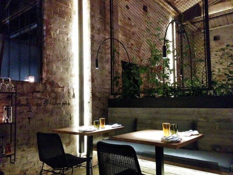 Transformer - Commercial Hospitality Furniture & Custom Quo